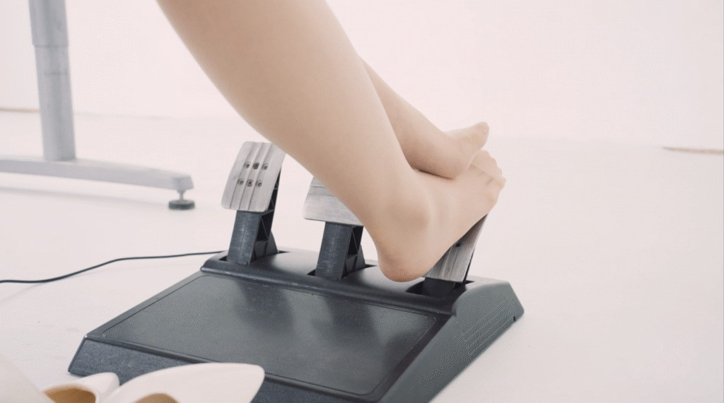 （Non VR）Tinyman Ep9 extra – Lurking under feet of showgirl - VR GIANTESS