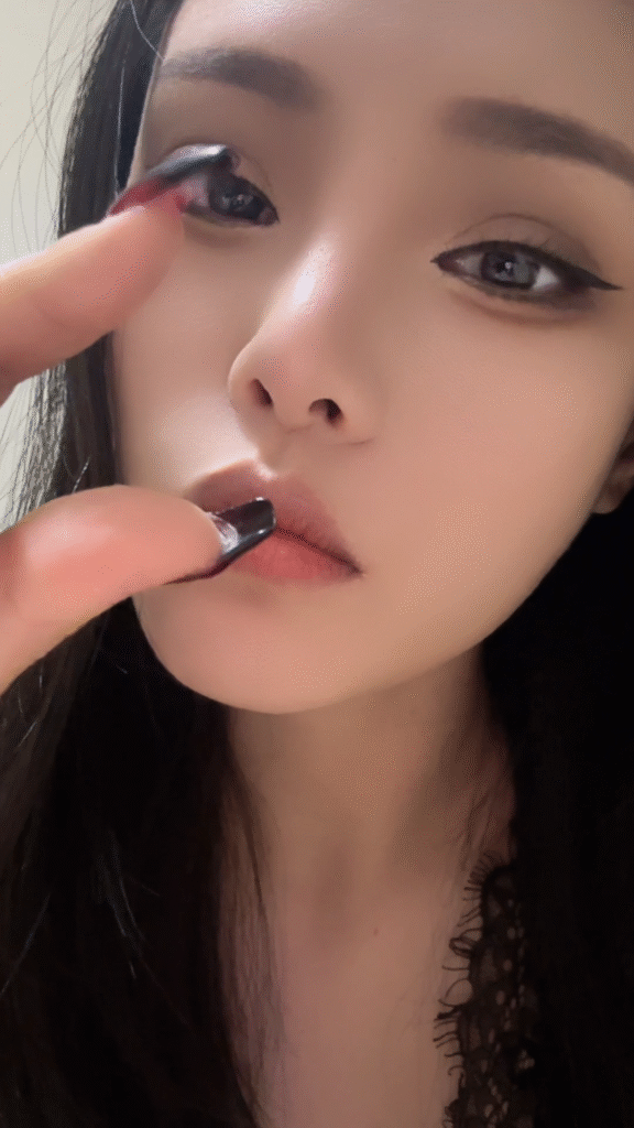『Ming Visual World』VORE POV 2. - VR GIANTESS